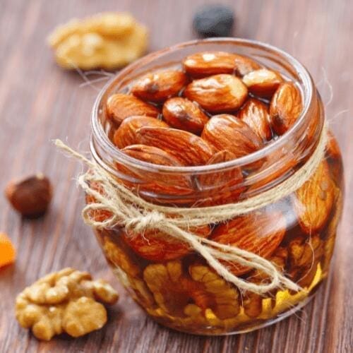 10 Long-Lasting Foods You Can Make From Honey - Self Sufficient Projects